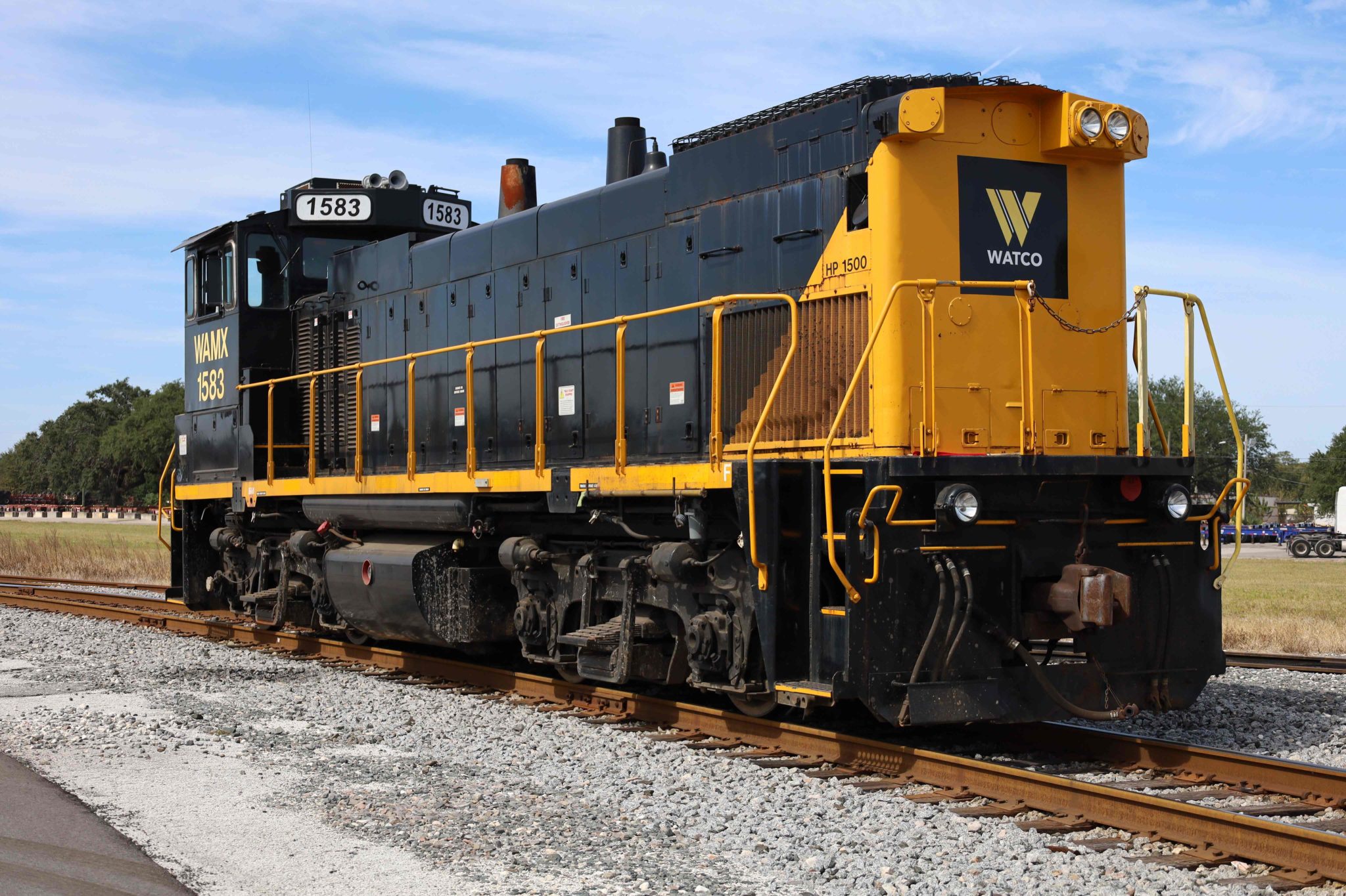 New eco-friendly locomotive to serve JAXPORT